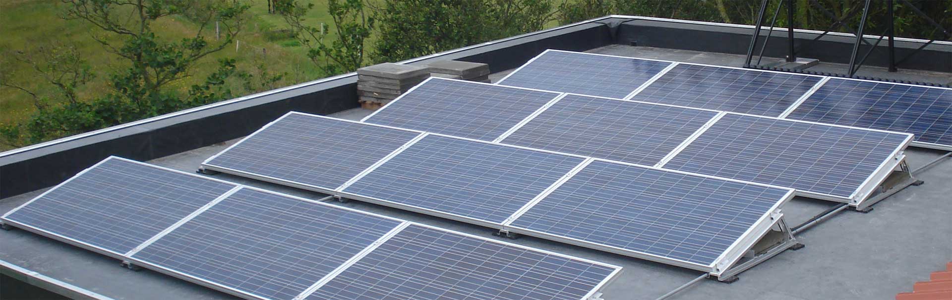 Zonnepanelen Op Een Plat Dak Coverr Dak And Gevel Magazine